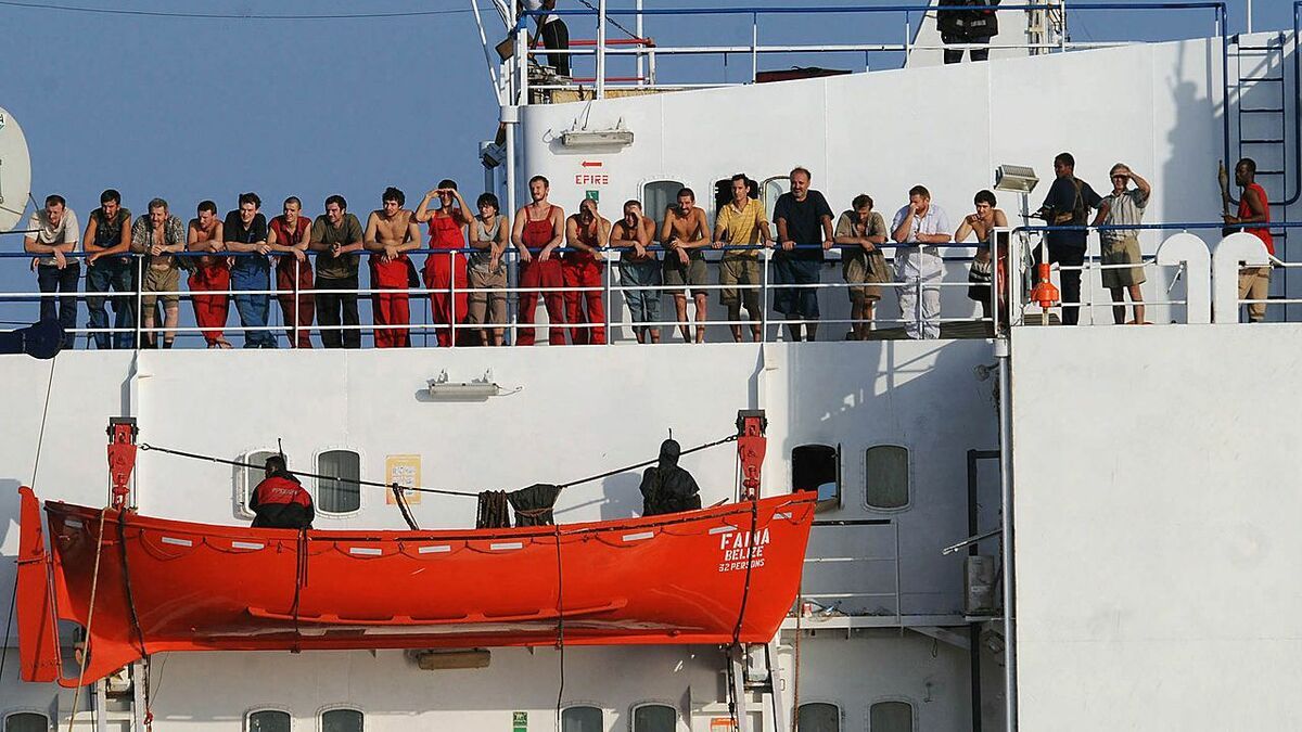 Greywing | Automated Crew Changes in Singapore